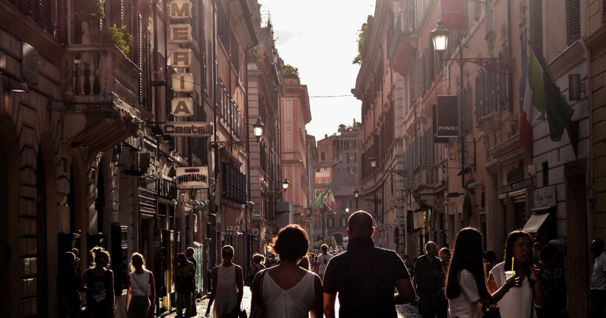 Cheap flights from Montreal to Naples, Italy from 70,000 Aeroplan ...