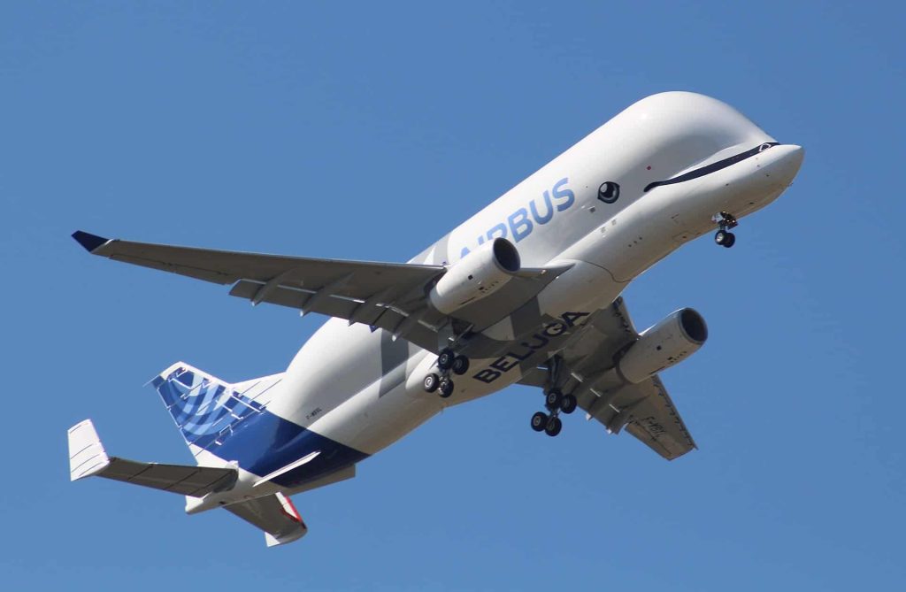 Meet the Boeing Dreamlifter and the Airbus Beluga - Flytrippers