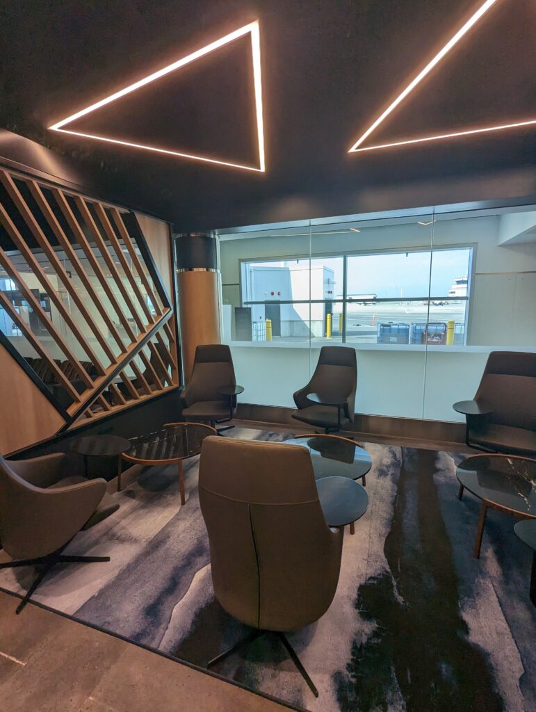 Premier coup d'oeil: Nouveau concept de salon d'aéroport Air Canada ...