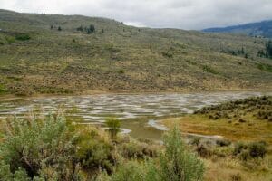 Spotted Lake in BC: an ancestral and spectacular wonder - Flytrippers