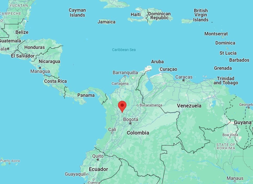 Guatapé: a colorful Colombian village for nature lovers - Flytrippers